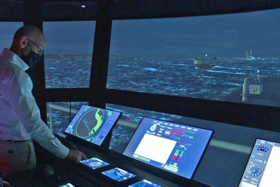 Un simulateur de nouvelle génération pour les pilotes du port du Havre ...